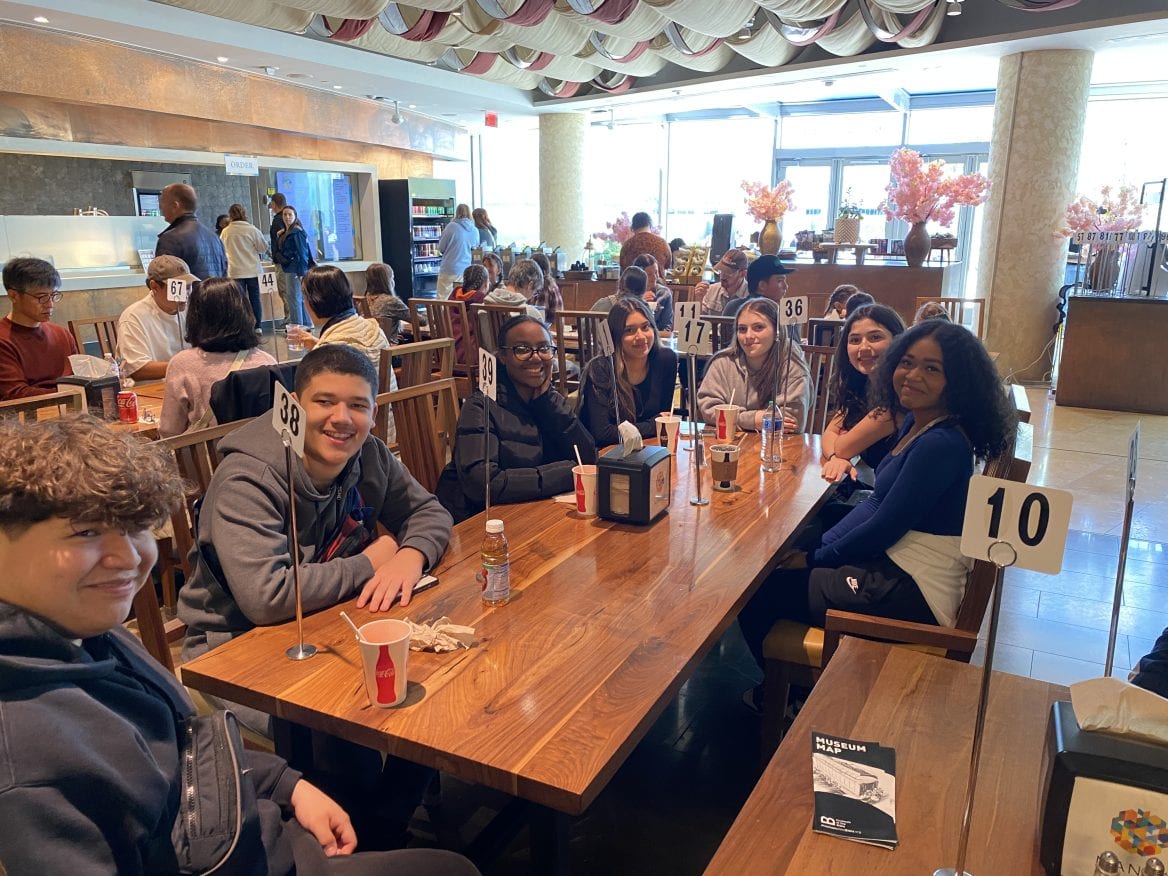 OSNAS Ninth Graders Visit Capitol – Our Savior New American School