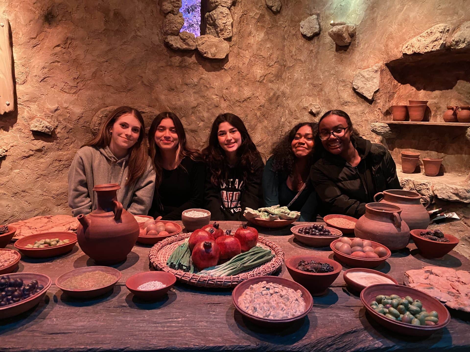 OSNAS Ninth Graders Visit Capitol – Our Savior New American School